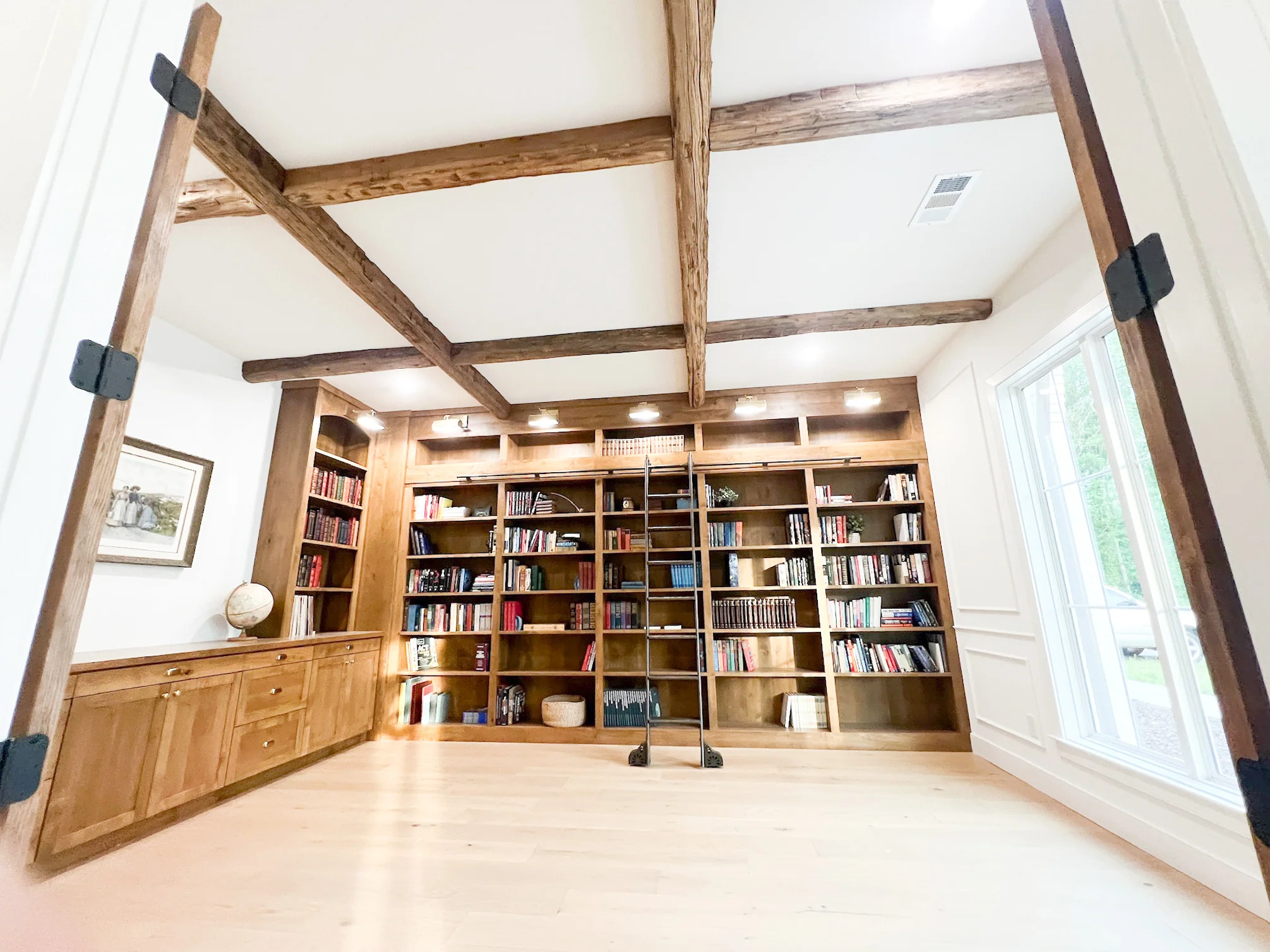 Nashville Reclaimed Wood Mantels & Ceiling Beams | Mantel & Beam